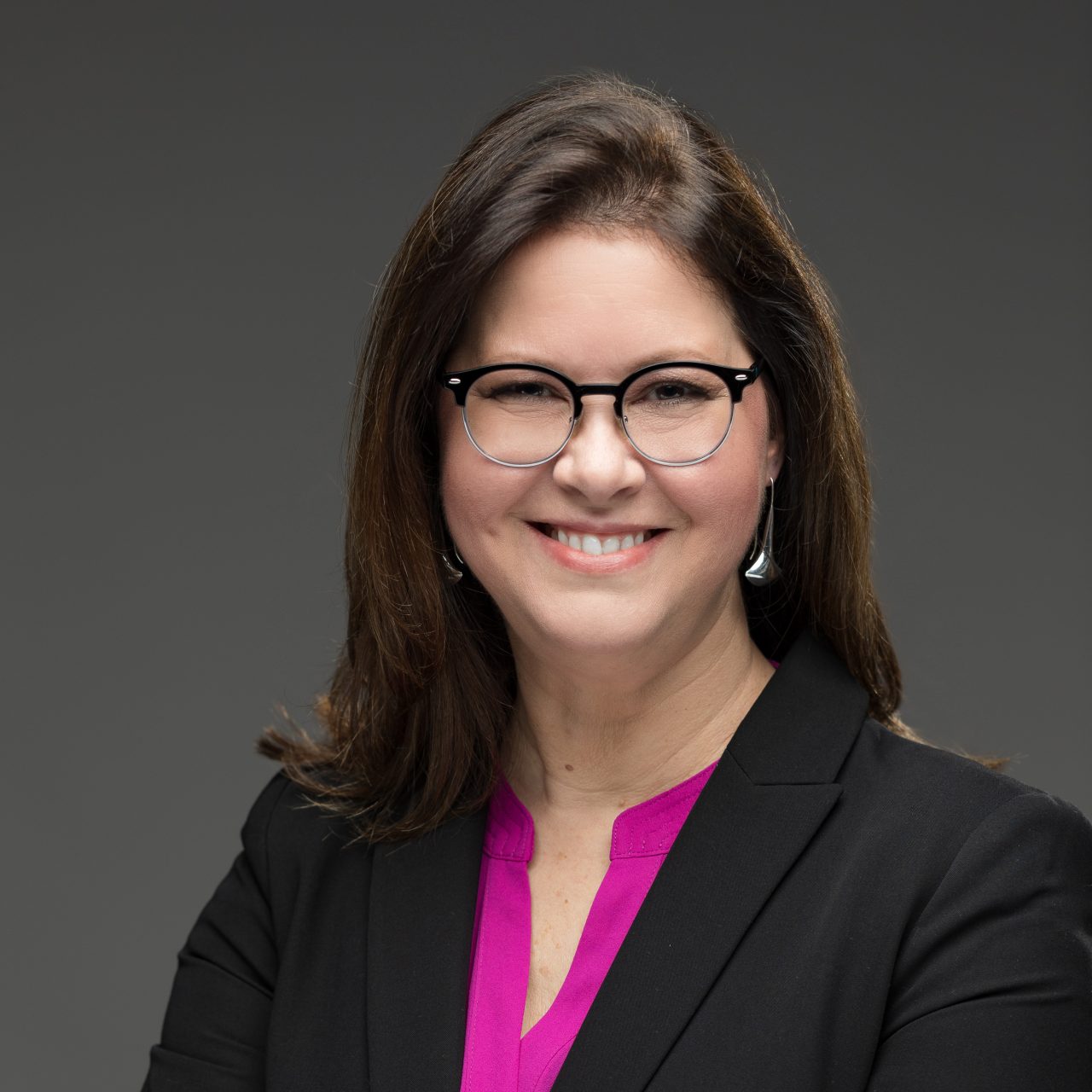 Your DIY Headshot: 7 Pro Tips on Headshot Posing