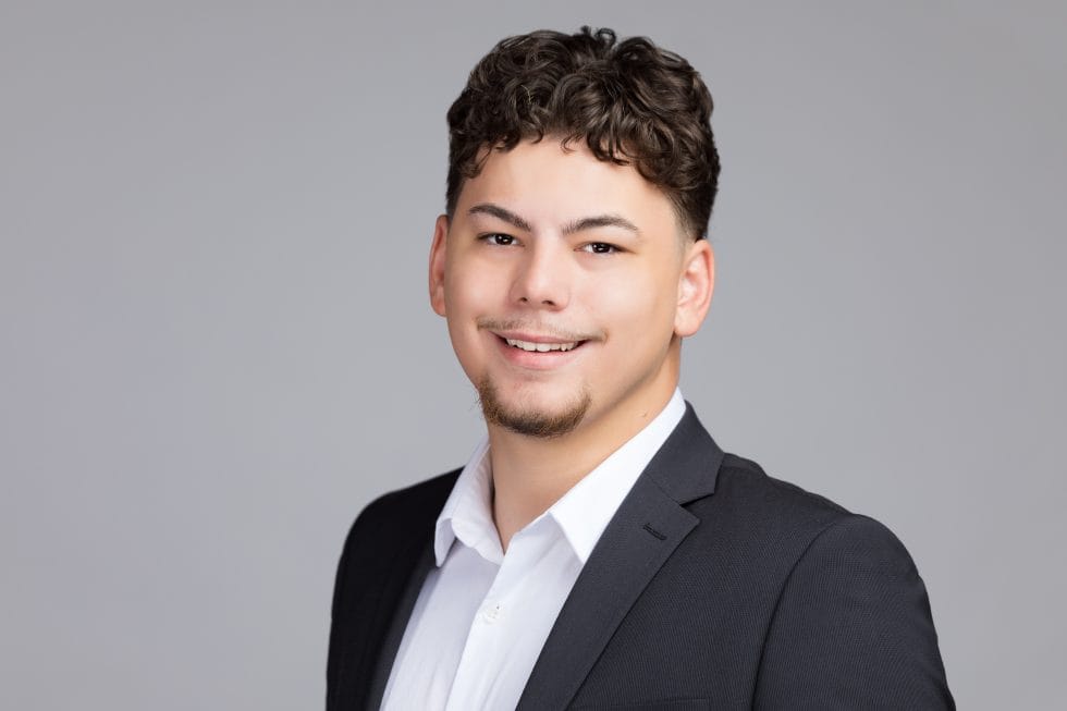 The Client Magnet: Professional Headshots for Insurance Agents